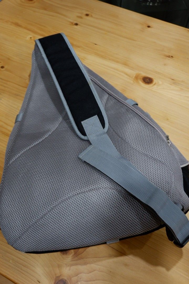 Hanes crossbody, Men's Fashion, Bags, Sling Bags on Carousell