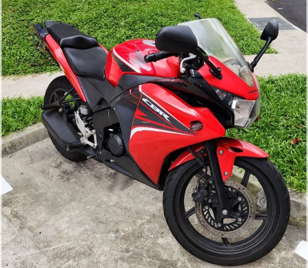 Honda CBR150R V2, Motorcycles, Motorcycles for Sale, Class 2B on Carousell