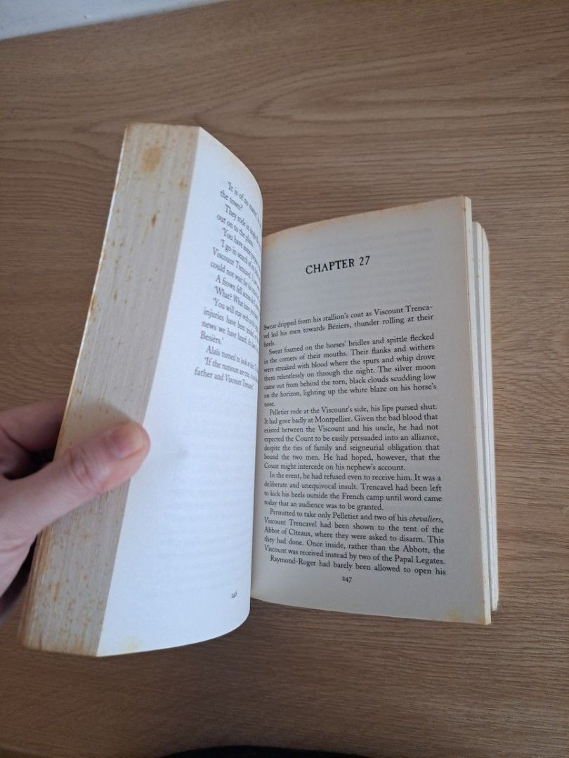 Labyrinth by Kate Moss, Hobbies & Toys, Books & Magazines, Storybooks ...