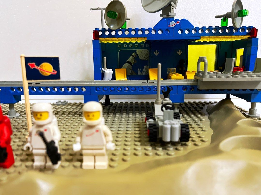 Lego 6970: Beta I Command Base (Vintage), Hobbies & Toys, Toys & Games ...