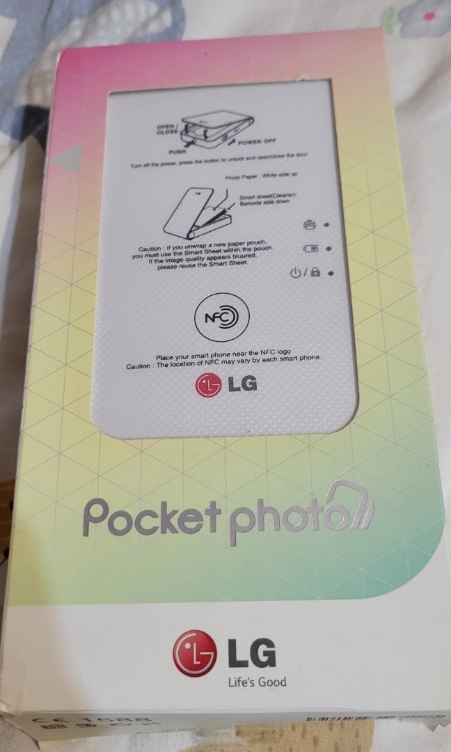 LG PD239 pocket photo printer (white) compatible with iOS and Android ...