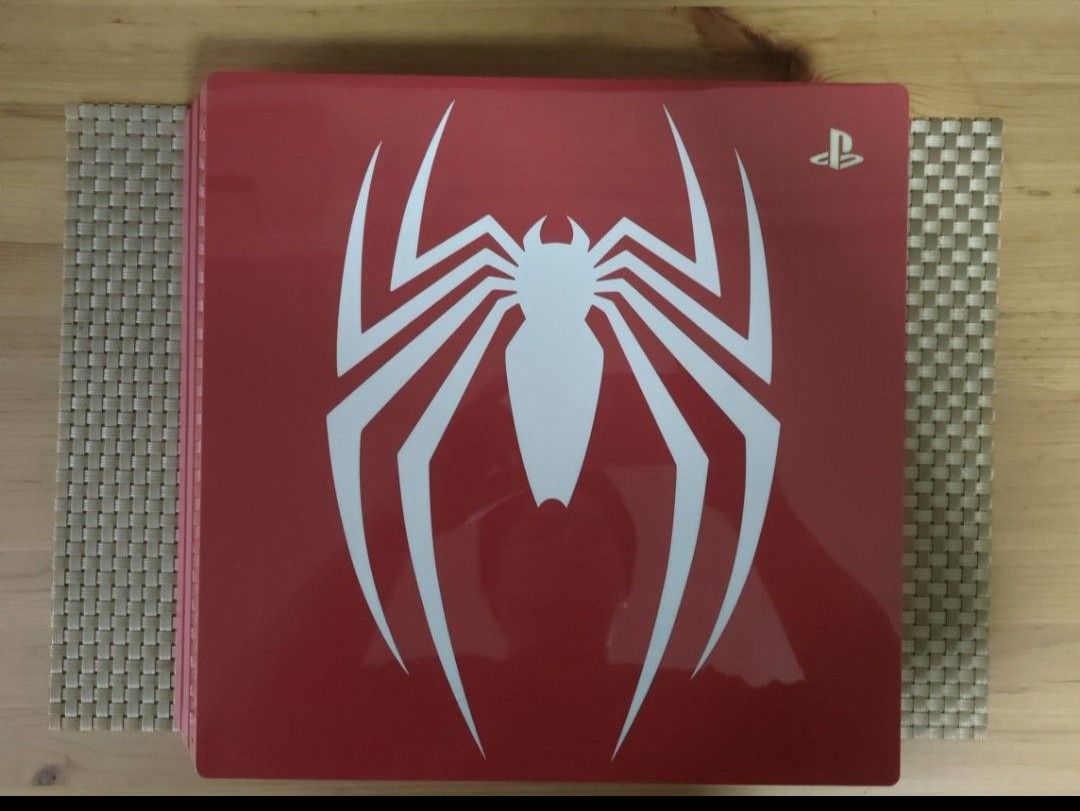 LIMITED EDITION: Spiderman Playstation 4 PRO 1TB, Video Gaming, Video ...