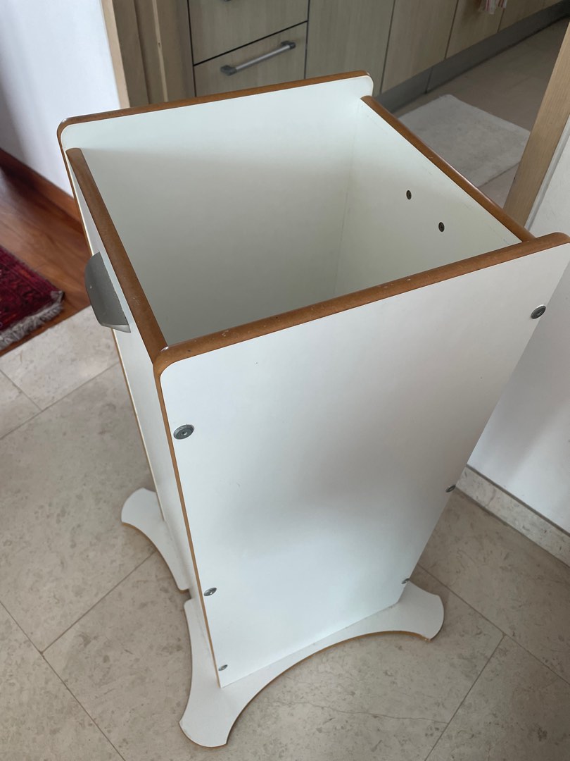 Little Helper Kitchen Stand, Hobbies & Toys, Toys & Games on Carousell