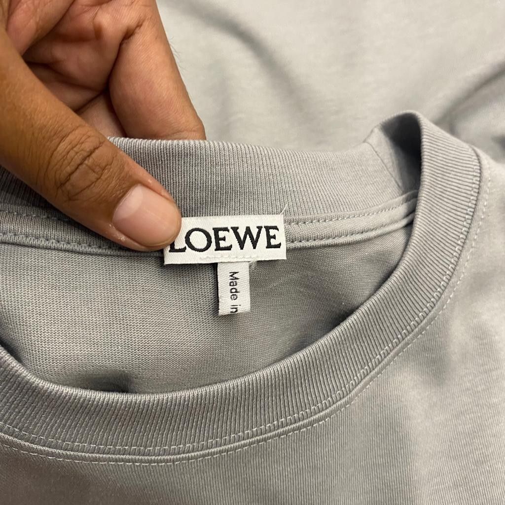 Loewe tee, Fesyen Pria, Pakaian , Atasan di Carousell