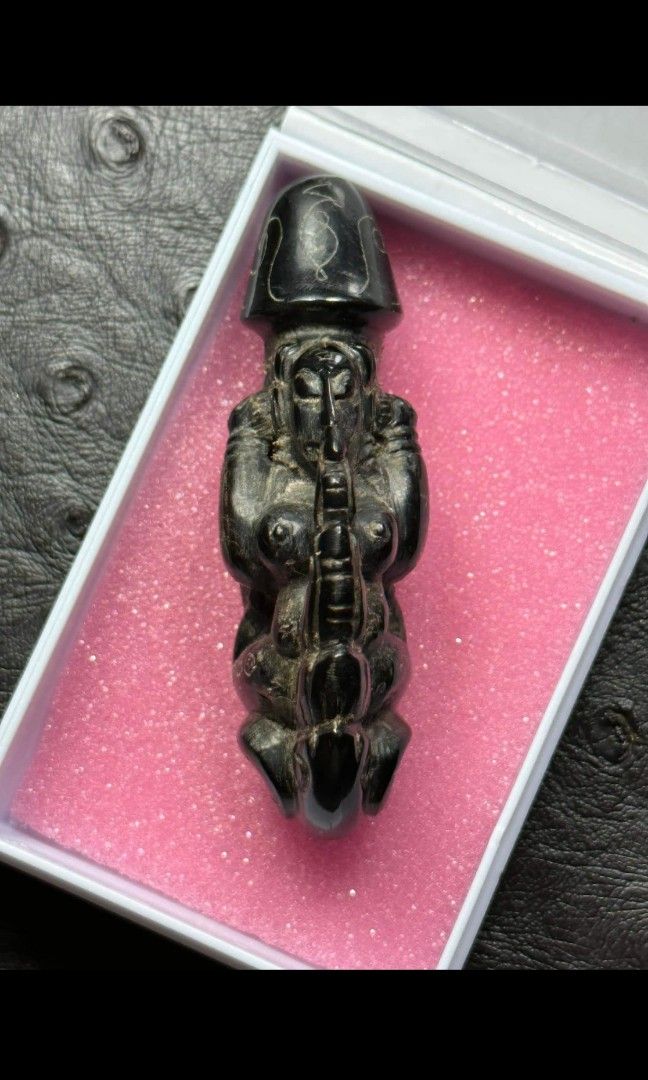 Lp kong palakit amulet, Hobbies & Toys, Memorabilia & Collectibles ...