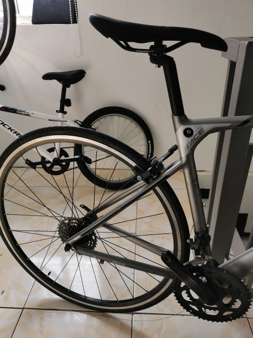 Madaming freebies Sava R8 Aluminium Alloy Roadbike size 48 walang rear ...