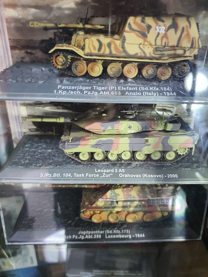 Miniature Military Tanks 1/72 Scale, Hobbies & Toys, Toys & Games on ...