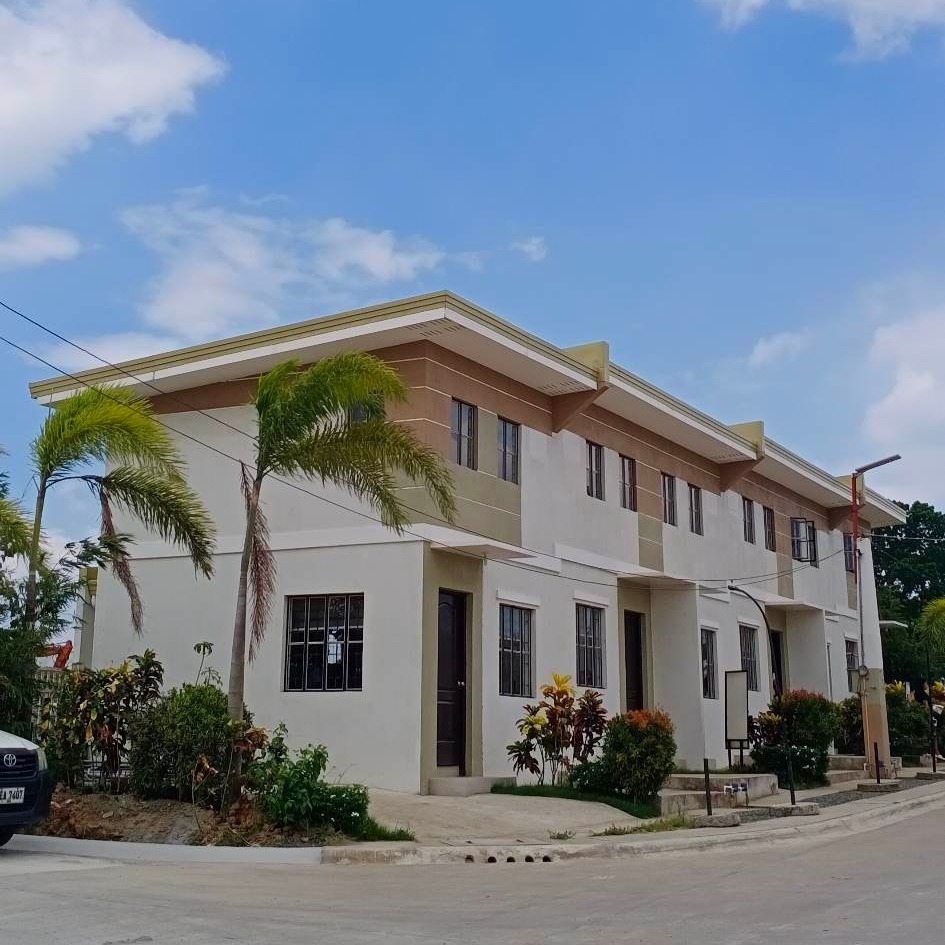 NAIC House and Lot for Sale as low as 6k/mo on Carousell