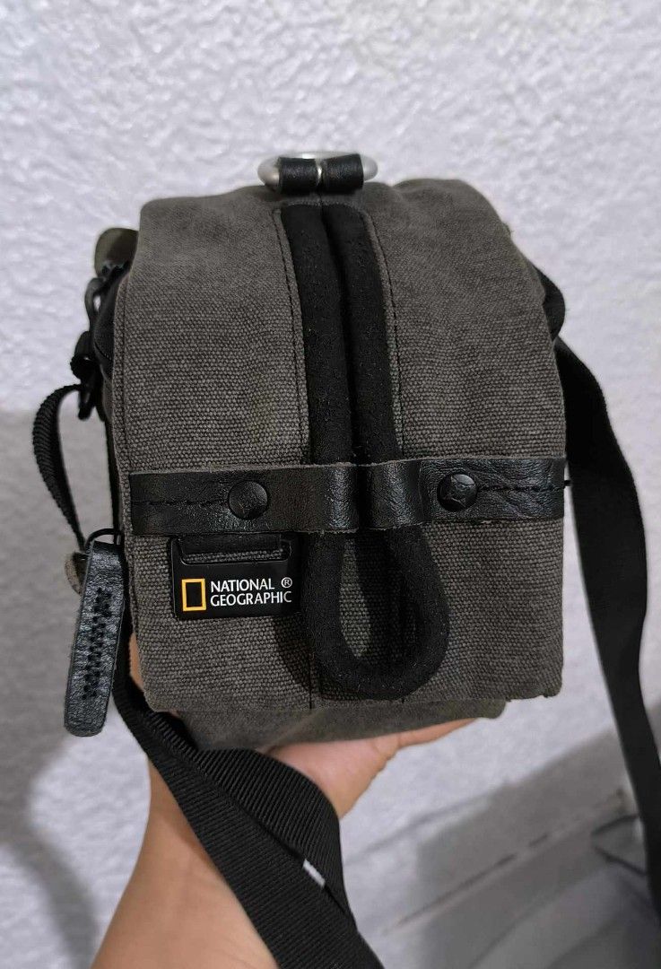 Original National Geographic Camera Bag on Carousell
