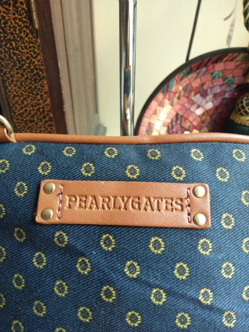 Pearly Gates Pouch Bag, Fesyen Wanita, Tas & Dompet di Carousell