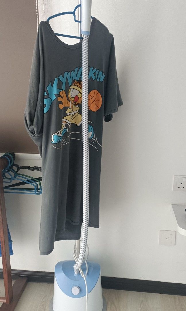 Philips Streamer Cloth Iron, Furniture & Home Living, Home Improvement ...