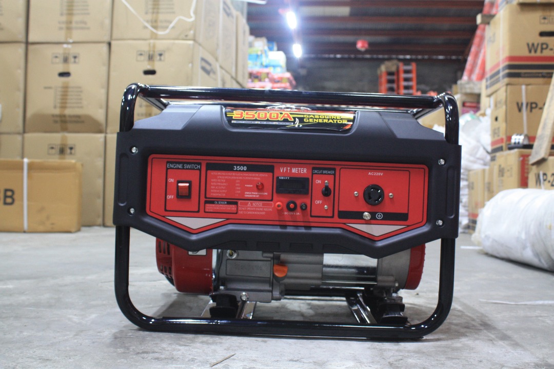 Powergen Portable Gasoline Generator 3500A 2.5kW on Carousell