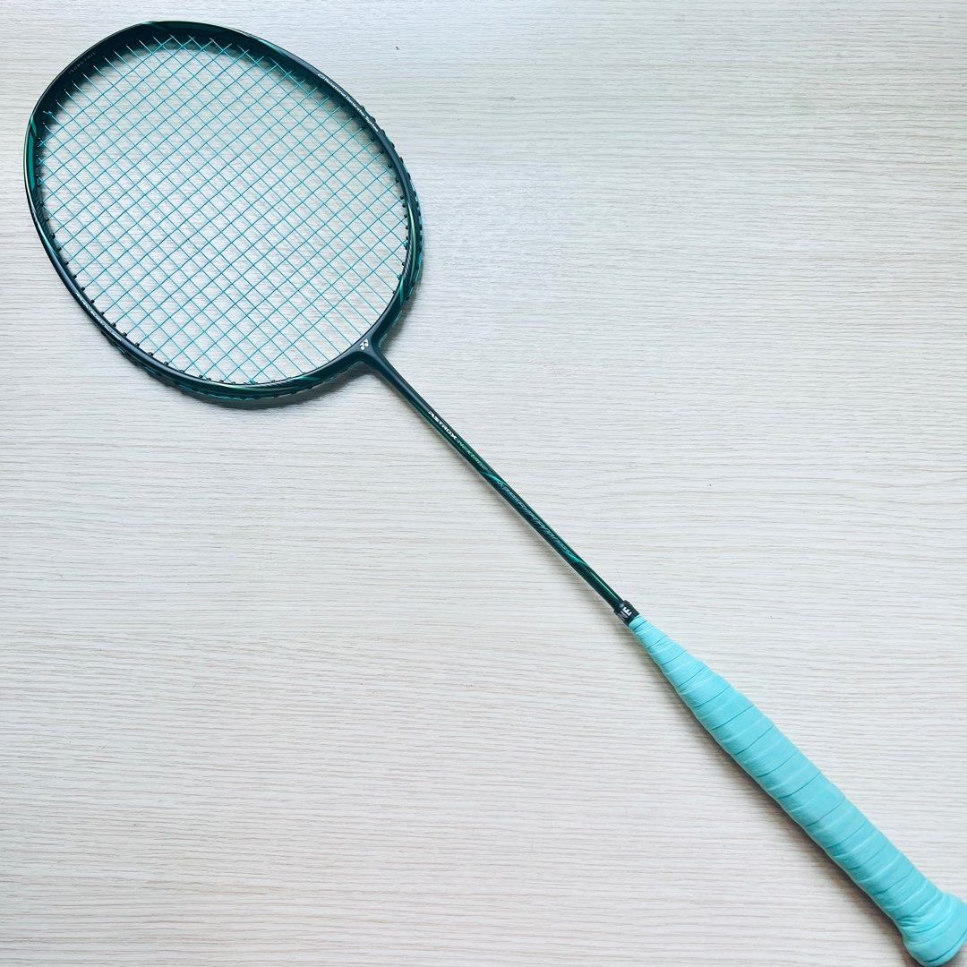 Pristine Condition Yonex Astrox Nextage 4UG5 Badminton Racket strung ...