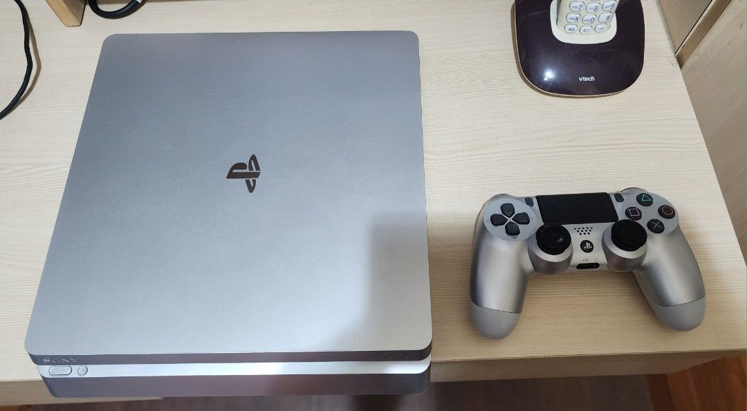 PS4 Silver 500GB & Street Fighter 6 ($70), Video Gaming, Video Game ...