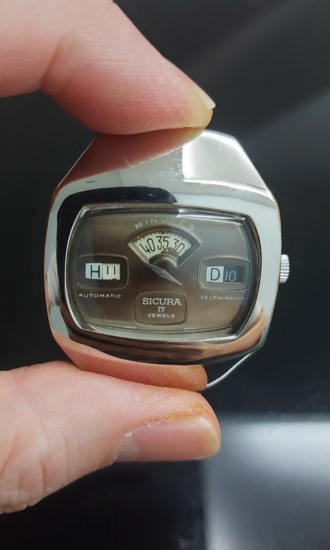 Rare Sicura Jumping hour Brown Dial, Men's Fashion, Watches ...