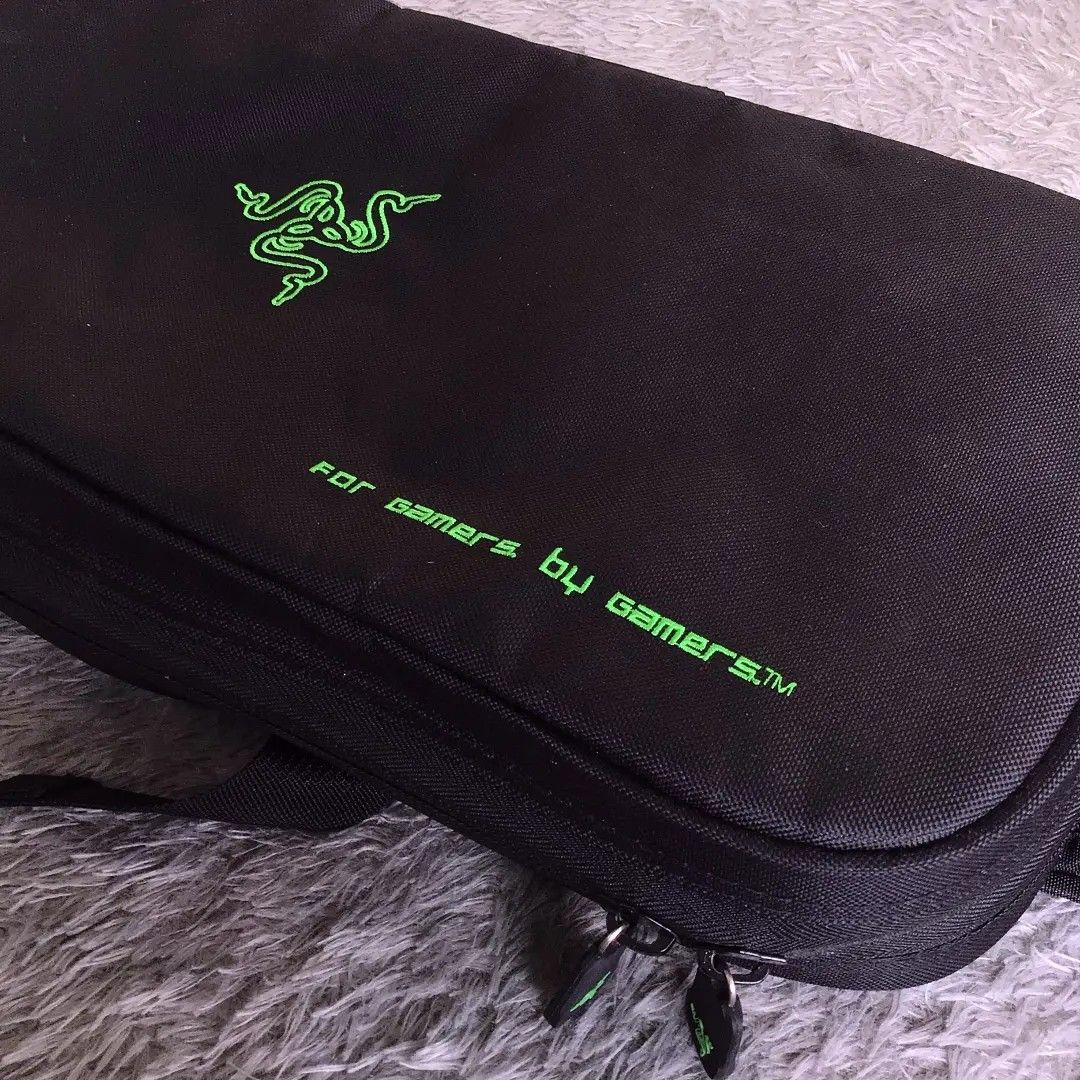 Razer Keyboard Bag v2, Barang Mewah, Tas & Dompet di Carousell