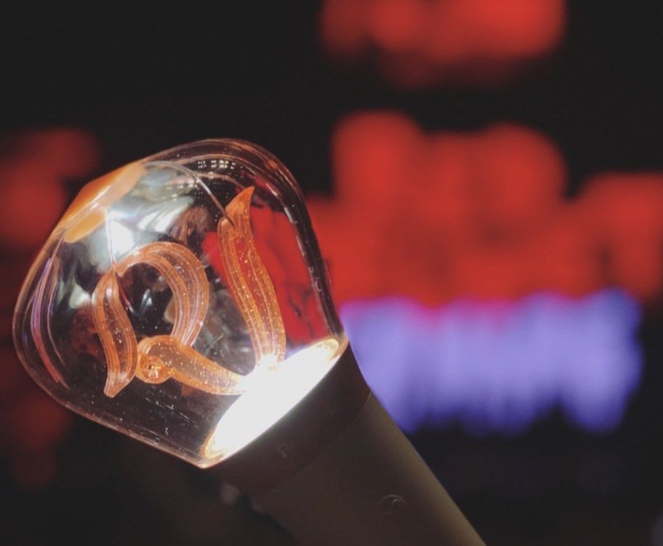 Red Velvet Official Light Stick, Hobbies & Toys, Memorabilia ...