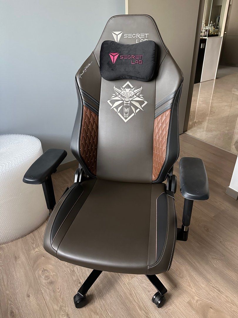 Secretlab Titan Witcher Gaming chair, Furniture & Home Living ...