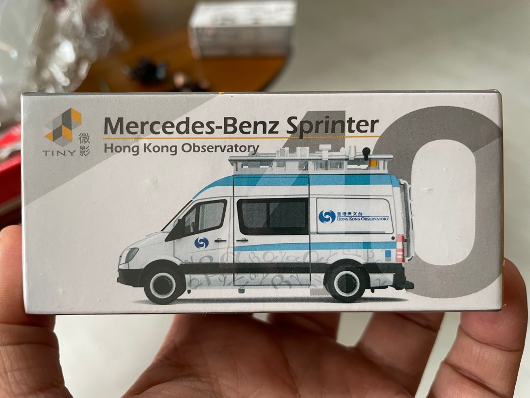Tiny #40 天文台 M-Benz Sprinter （脫坑中）, 興趣及遊戲, 玩具 & 遊戲類 - Carousell