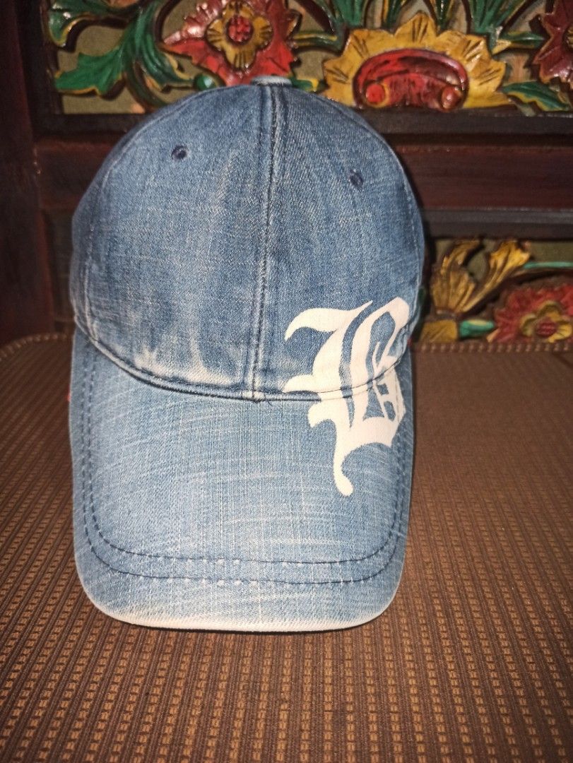 Topi Jeans Boy London, Fesyen Pria, Aksesoris, Topi di Carousell