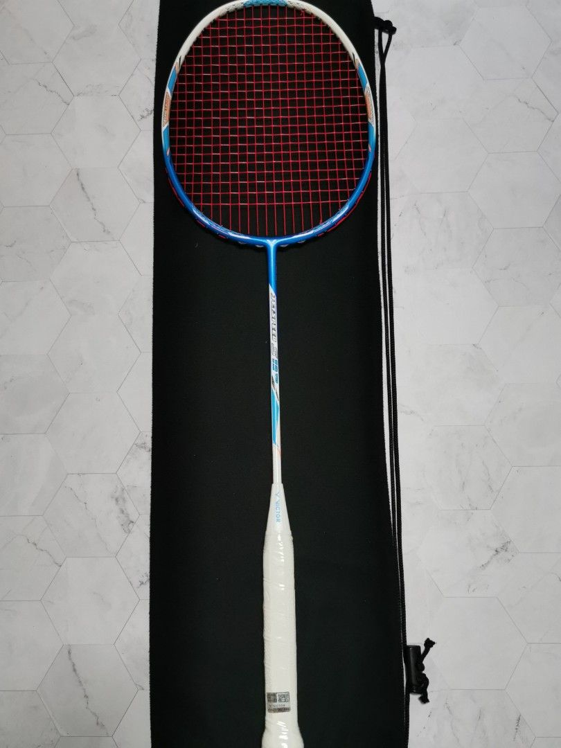 Victor Jetspeed S 12 TD Badminton Racket, Sports Equipment, Sports ...