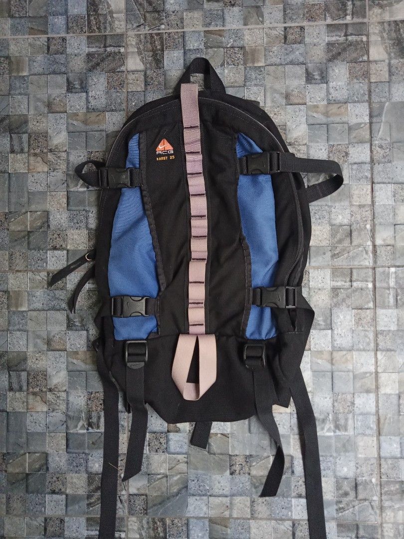Vintage nike acg backpack on Carousell