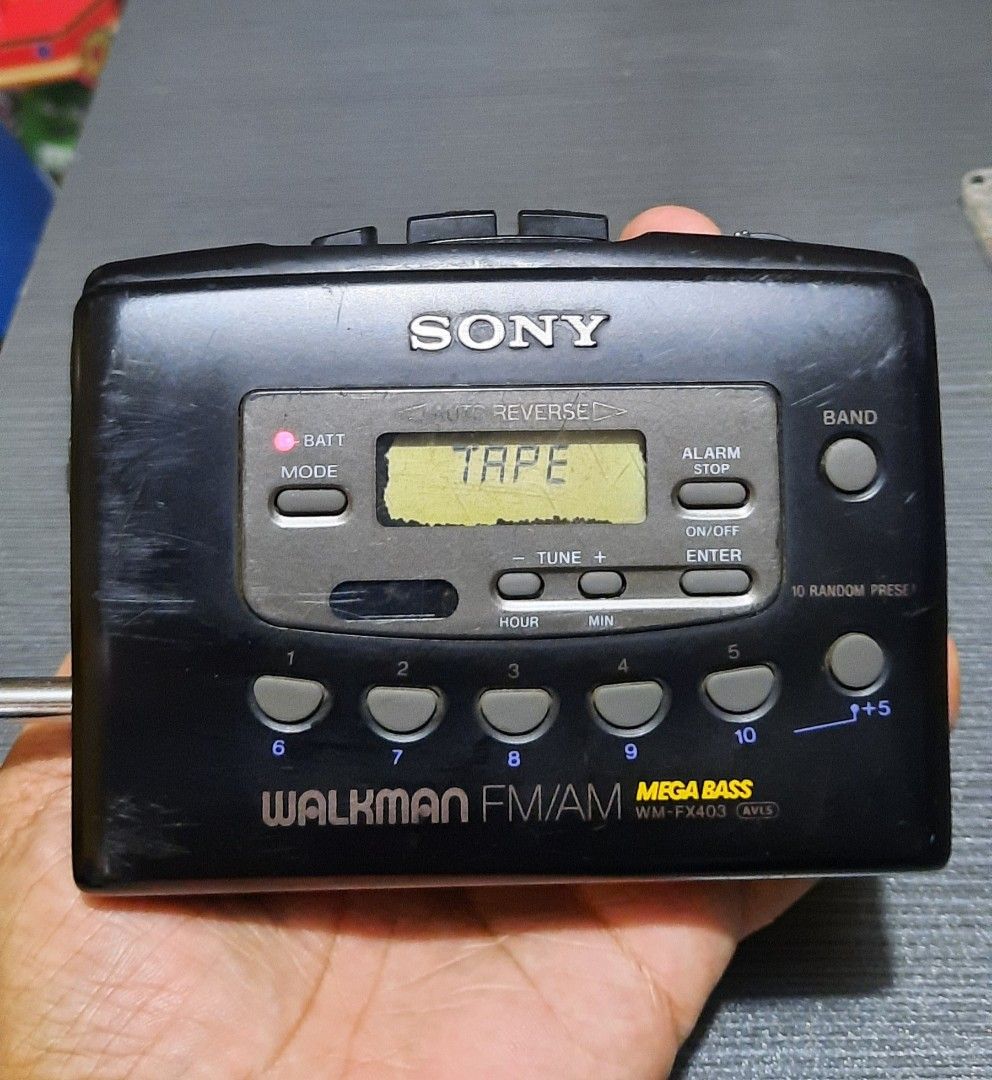Vintage Sony Walkman FM/ AM Radio Cassette Player on Carousell