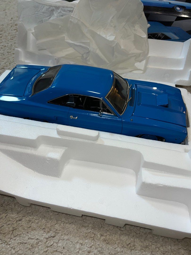 1/18 GMP Plymouth Road Runner, Hobbies & Toys, Toys & Games on Carousell