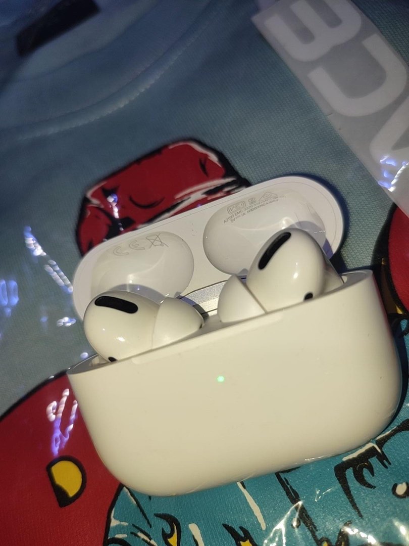 Air pods pro 1st gen on Carousell