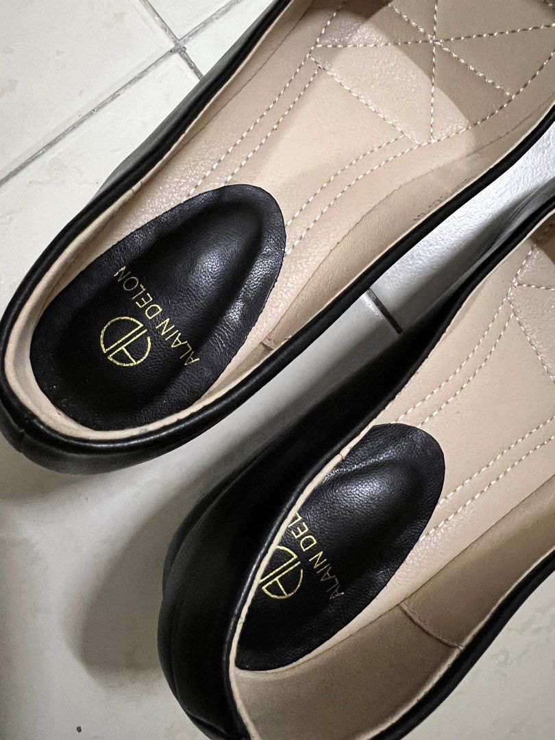 Alain Delon pumps Shoes, Women's Fashion, Footwear, Heels on Carousell