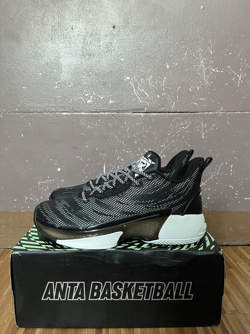 ANTA ATTACK 4, Men's Fashion, Footwear, Sneakers on Carousell