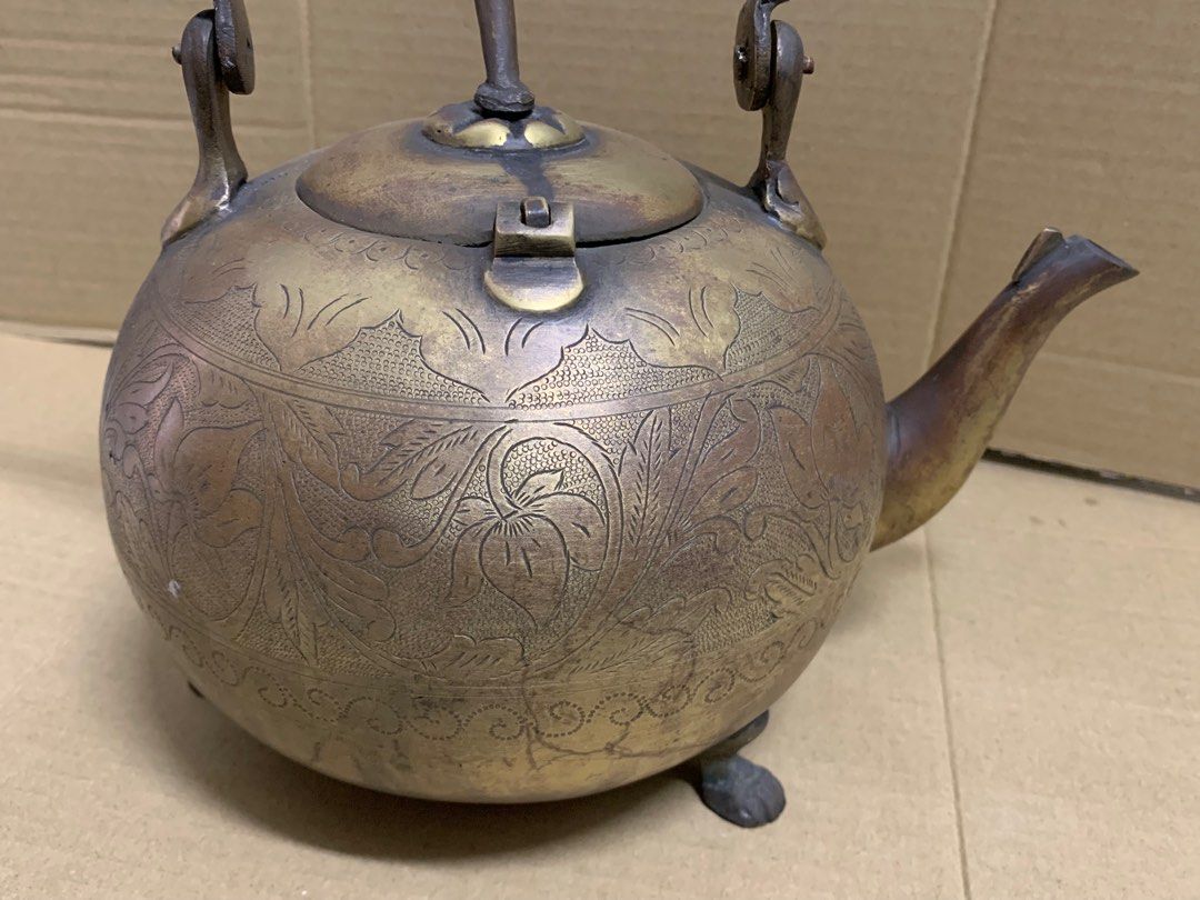 Cerek Teko UKIR Antik, Hobbies & Toys, Collectibles & Memorabilia ...