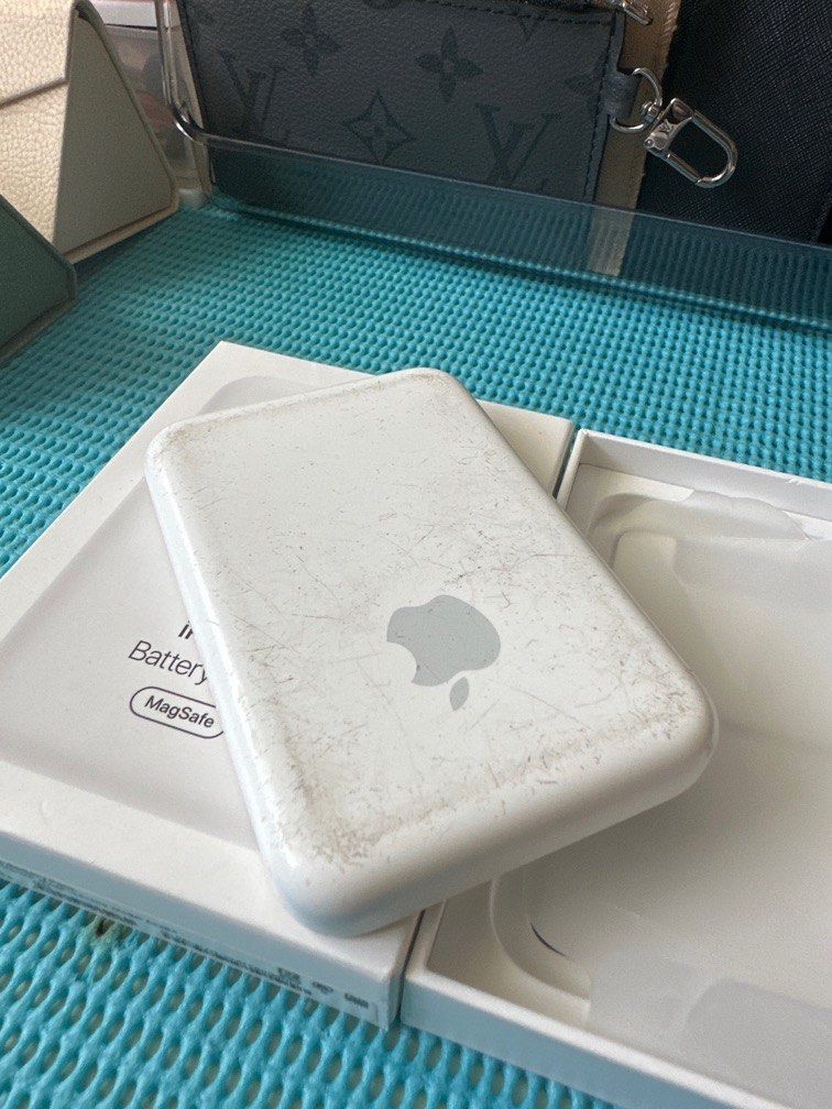 Apple MagSafe Battery Pack Authentic, Mobile Phones & Gadgets, Mobile ...