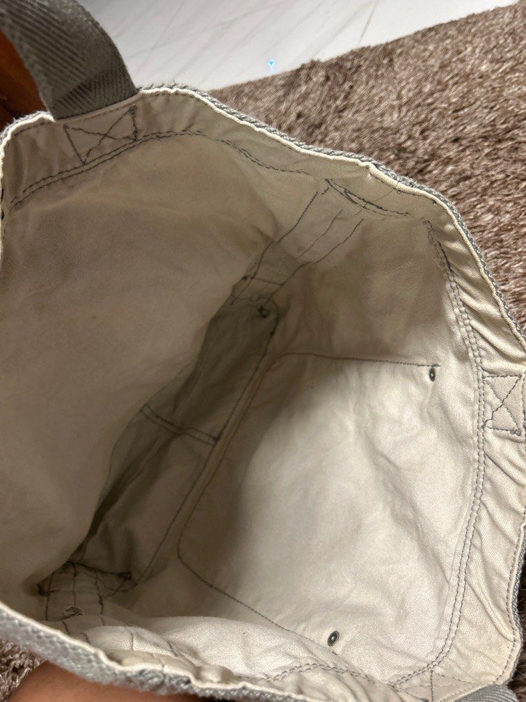 Authentic Abercrombie catcha tote shoulder bag on Carousell