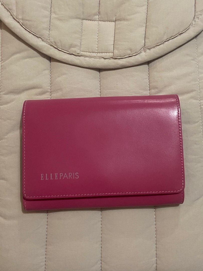 authentic and original elle wallet on Carousell