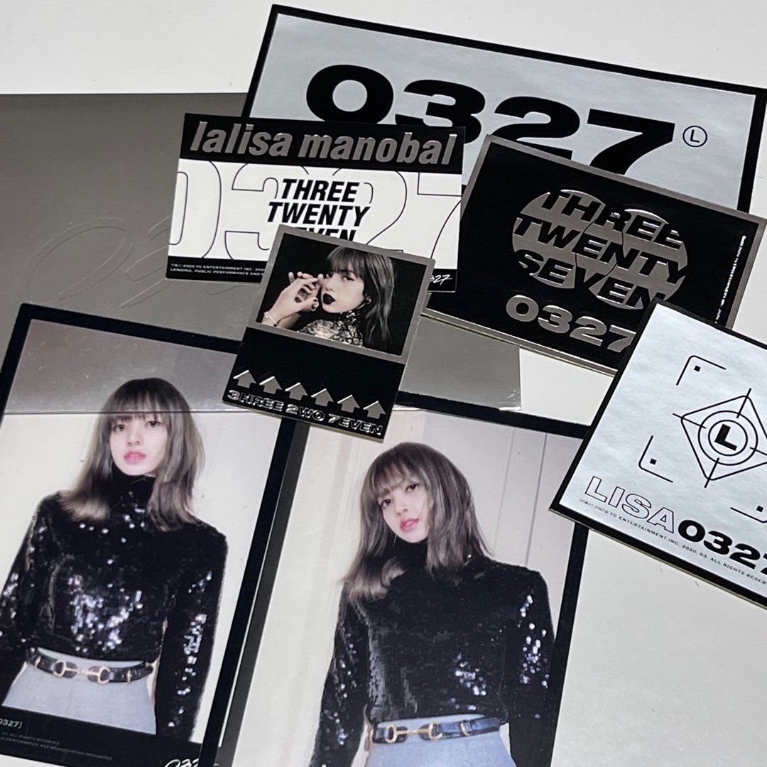 Blackpink Lisa photobook vol.1 全齊, 興趣及遊戲, 收藏品及紀念品, 韓流 - Carousell
