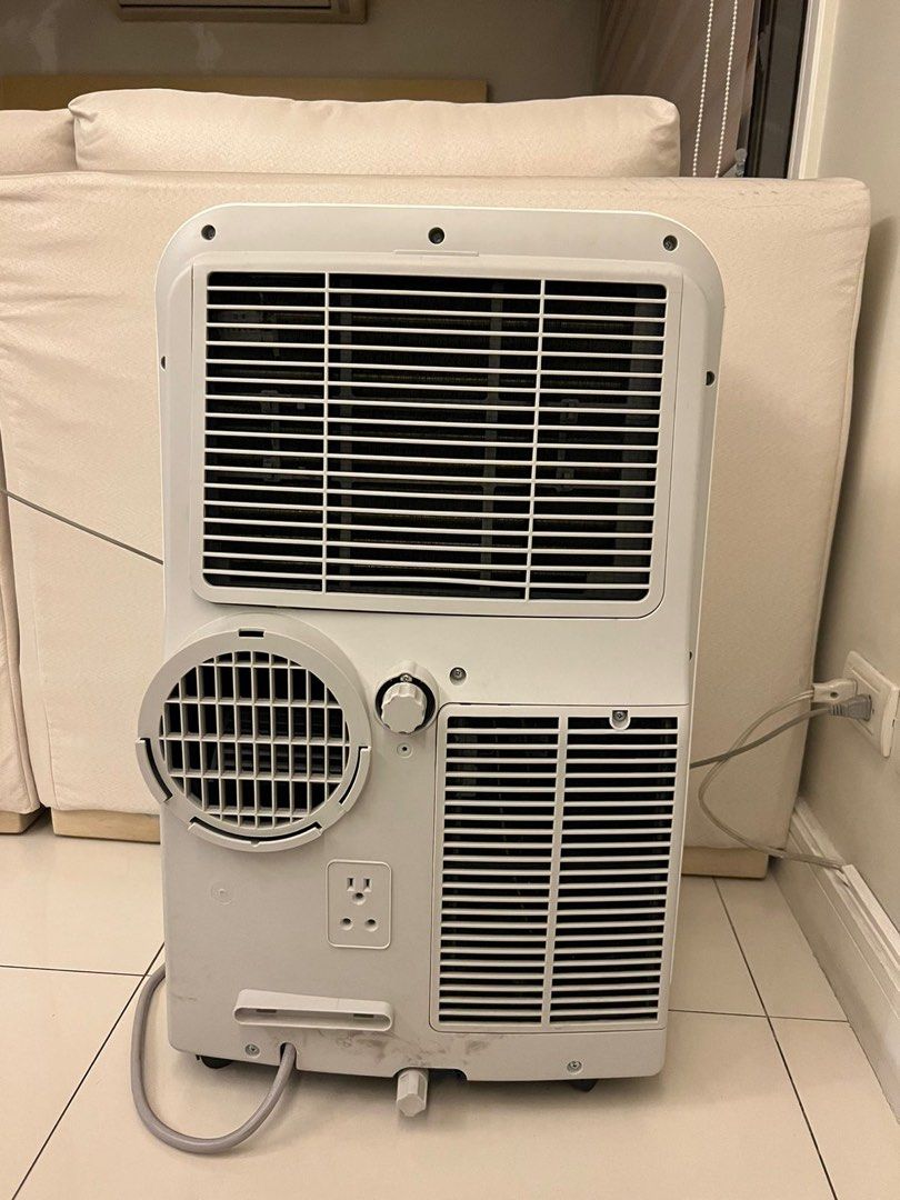 Carrier Portable Aircon 1hp, TV & Home Appliances, Air Conditioning and ...