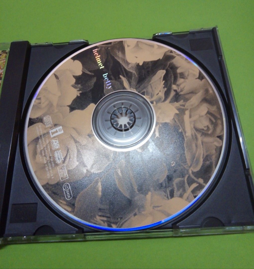CD HELMET : BETTY ALBUM (1994) ALTERNATIVE METAL POST HARDCORE, Hobbies ...