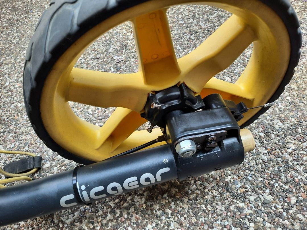 Clicgear 3 Wheels Golf Trolley Model 3.5+ Yellow in colour, Sports ...