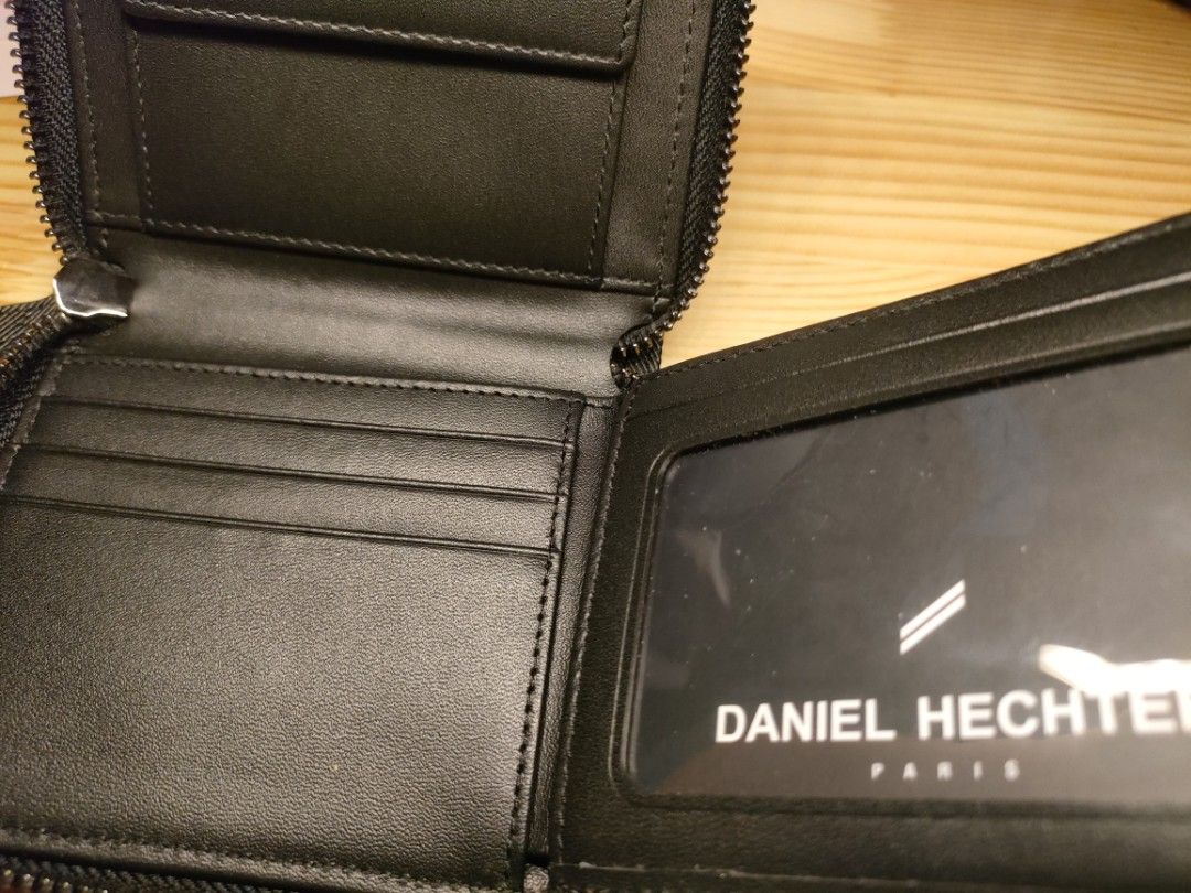 Daniel Hechter zip wallet, Men's Fashion, Watches & Accessories ...