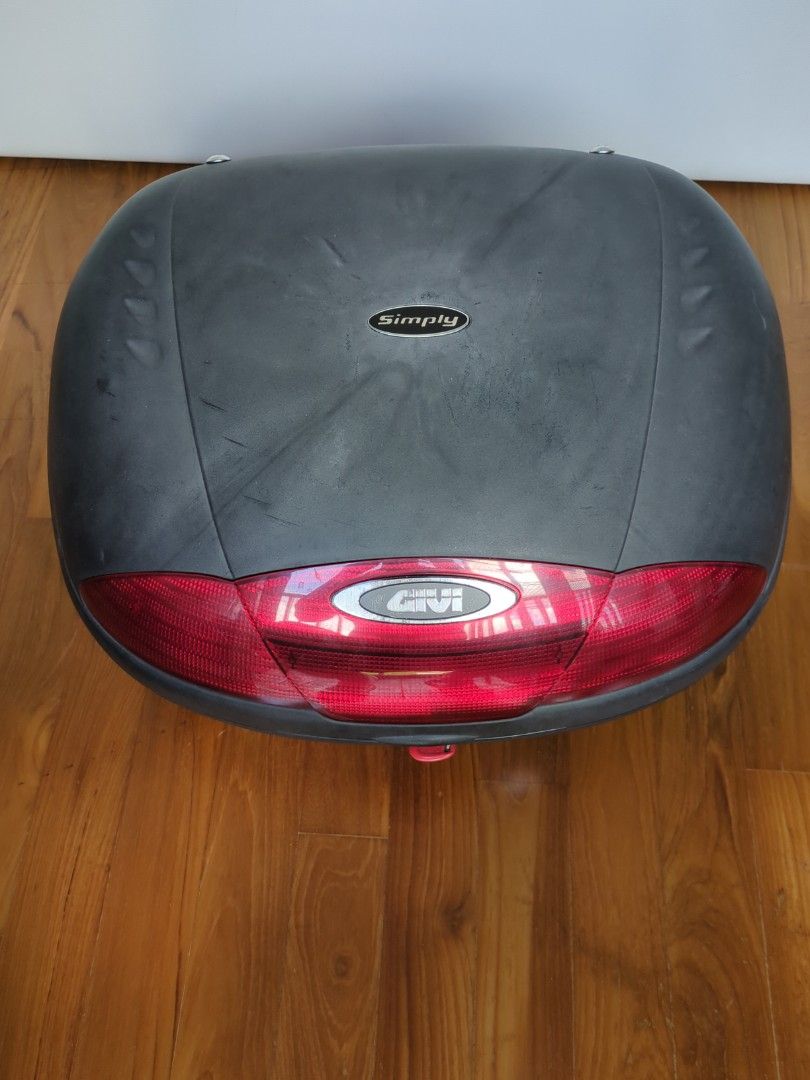 Givi Box (Simply) 48L, Motorcycles, Motorcycle Accessories on Carousell