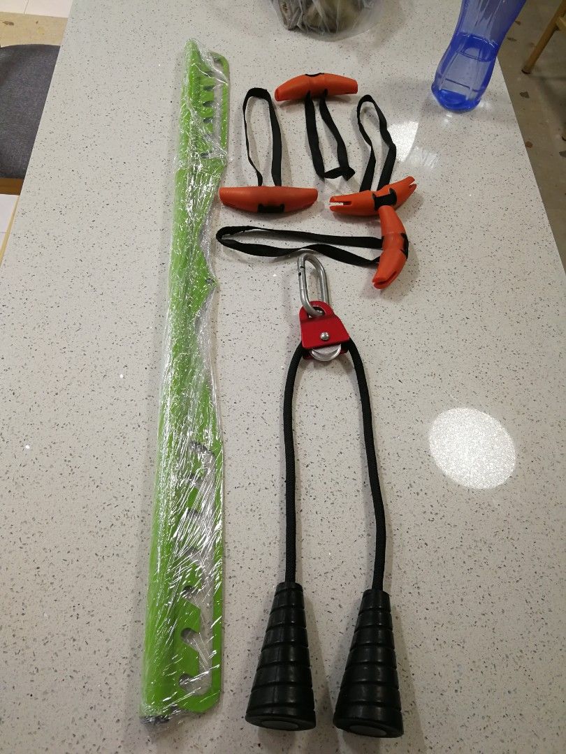 GYM cable machine attachment, pull down bar, tricep rope, banana hanger ...