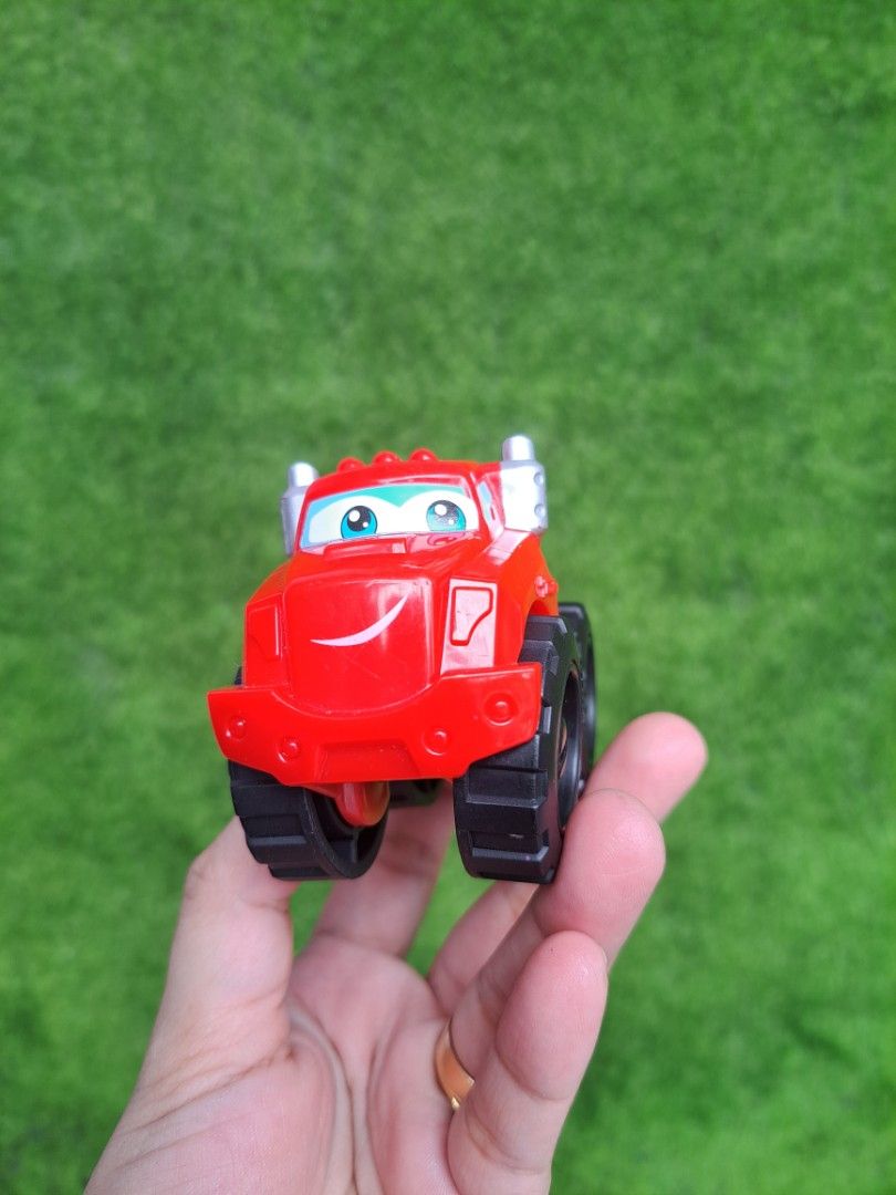 Hasbro Tonka Town Lil Chuck & Friends Red Truck, Hobbies & Toys, Toys ...