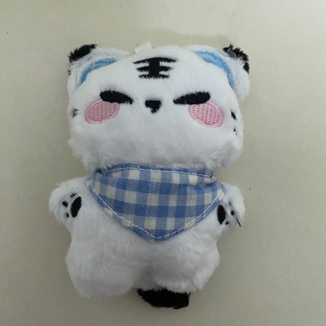 HOSHI SEVENTEEN CUTE TIGER DOLL PLUSHIE WHITE HORANGHAE, Hobbies & Toys ...