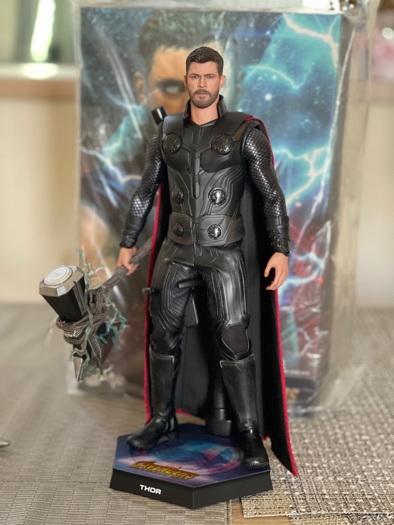 Hot Toy Infinity War Thor + Bad Tomato Thunder Axe, Hobbies & Toys ...