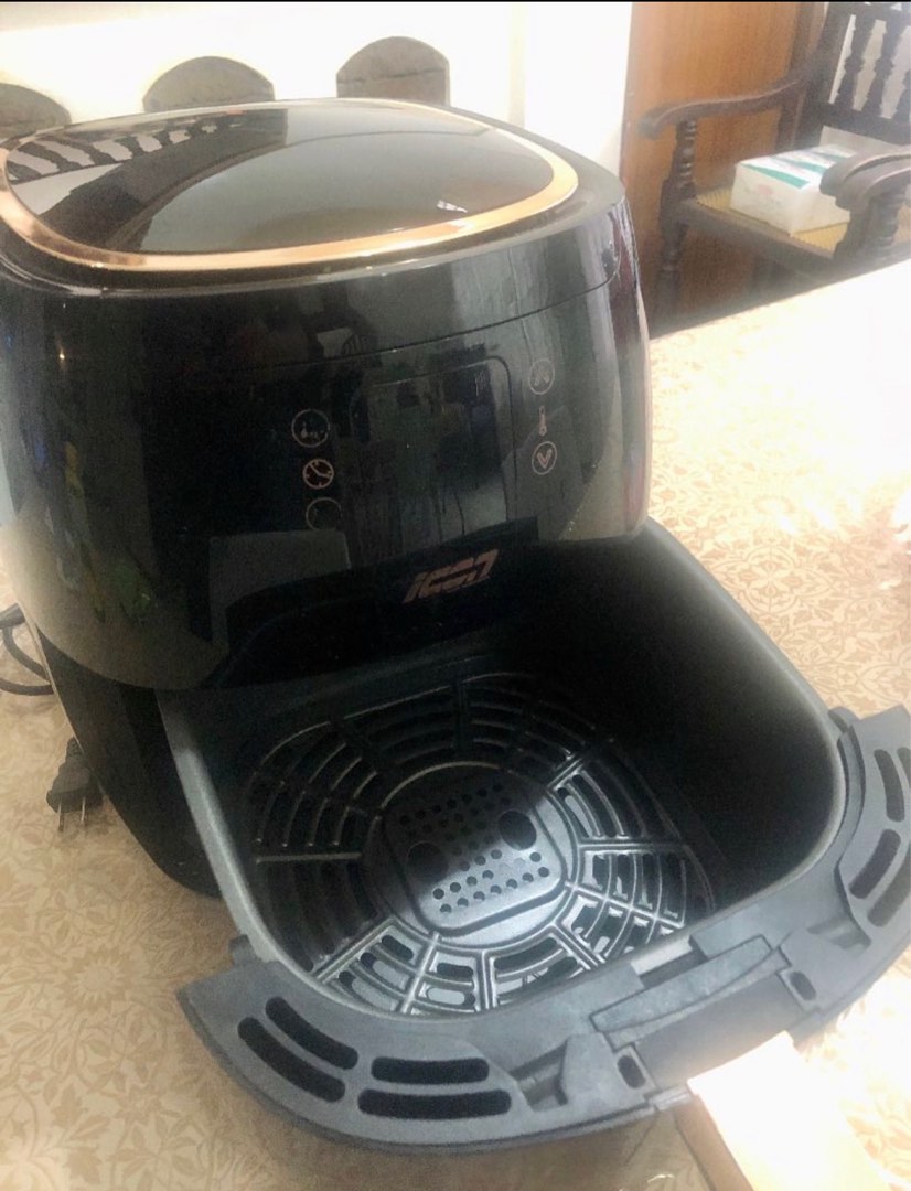 ICON Digital Air Fryer LCD Touch 6.5L good as new, TV & Home Appliances ...