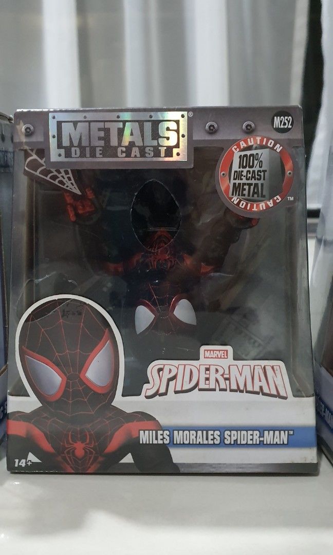JADA - Metal Fig - Spider-man Spiderverse set, Hobbies & Toys ...