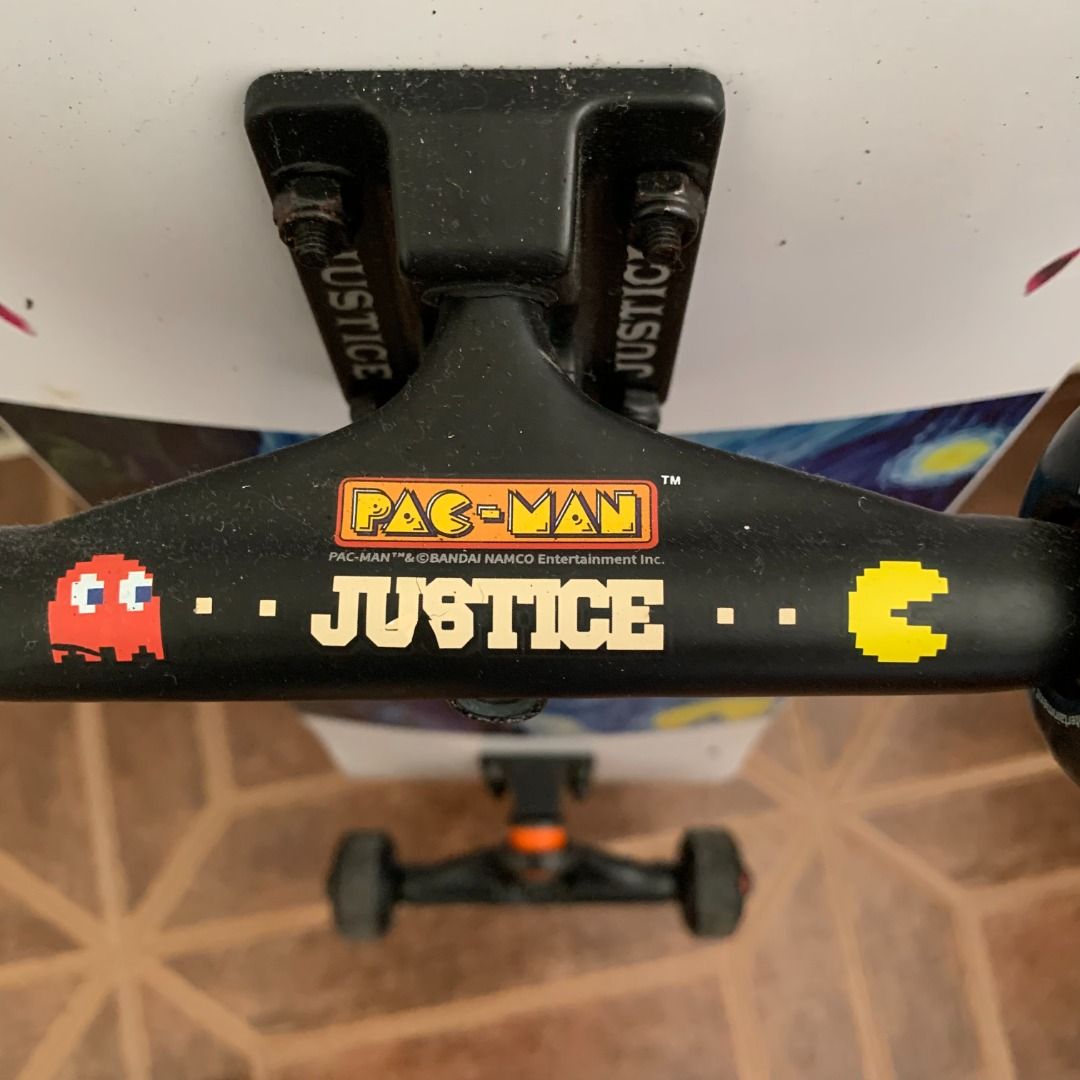 Justice x Pac-Man Skateboard, Sports Equipment, Sports & Games, Skates ...