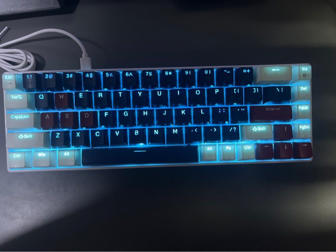 MageGee 65 percent keyboard with Blue switches, Computers & Tech, Parts ...