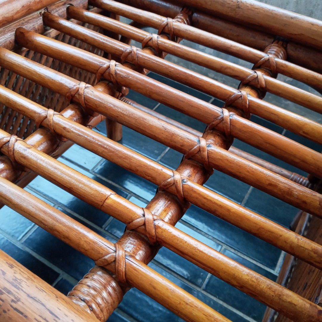 Meja/Kursi Rotan Asli Vintage Walnut Vintage, Antik, Furnitur di Carousell